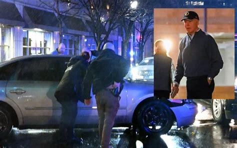 برخورد یک خودرو به کاروان تیم حفاظت بایدن Gooya News