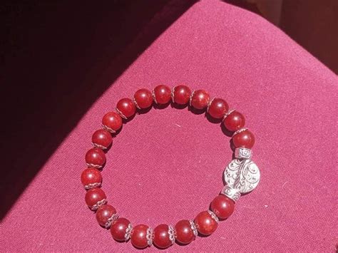 ნატურალური ქვები ზოდიაქოს ნიშნის მიხედვით