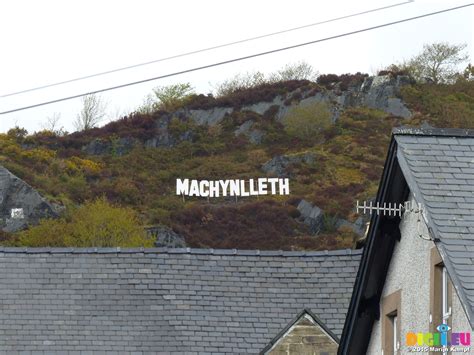 Picture Fz014800 Machynlleth Hollywood Sign 20150502 04 Camping For