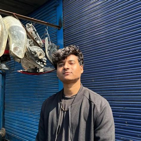 Kapish Sirohi Mr Darkflow • Threads Say More