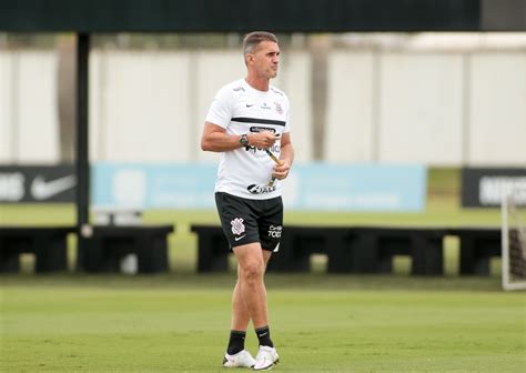 Direto do CT Timão se reapresenta e inicia preparação para Clássico