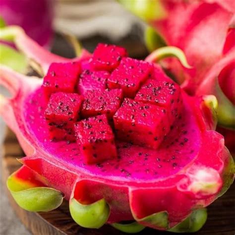 Những công dụng và kiêng kỵ khi ăn thanh long ruột đỏ