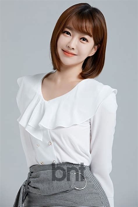 강아랑 나이 기상캐스터 골반 키 학력 고향 몸무게 결혼 남편 남자친구 성형전후 몸매 인스타 네이버 블로그 강아랑 나이 기상캐스터 골반 키 학력 고향 몸무게 결혼 남편 남자친구 성형전후 몸매 인스타 네이버 블로그