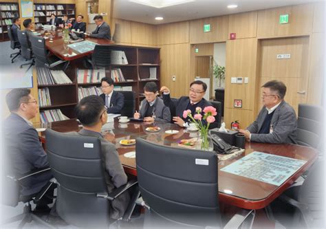 홍남표 창원시장 한국과학기술기획평가원 방문 아주경제