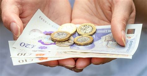 Apprentice Minimum Wage Should Be Linked To Age Says Low Pay