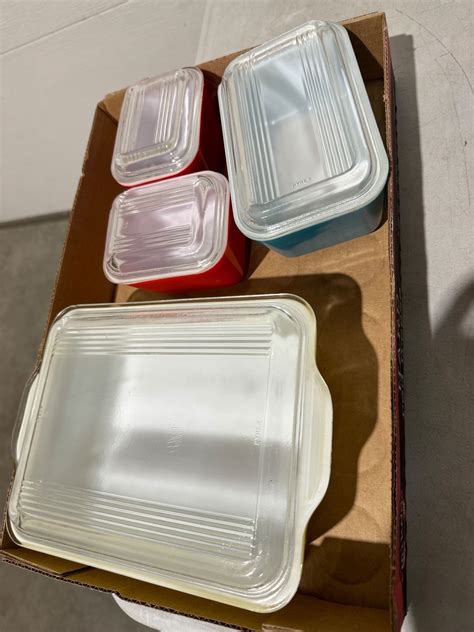 Pyrex Fridge Mate Set Lids Have A Few Flaws