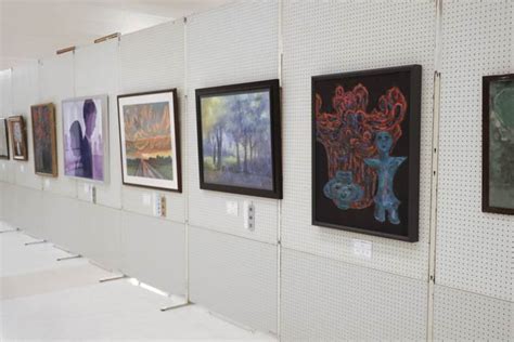 29日まで燕市展 市民芸術163点が一堂に