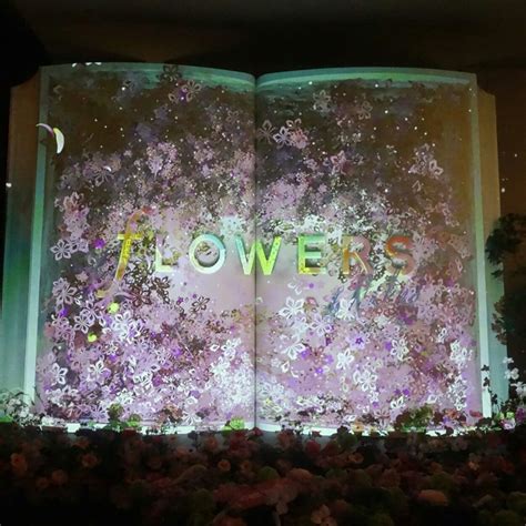 FLOWERS BY NAKED 女子力高めるプロジェクションマッピング tamara closetのブログ