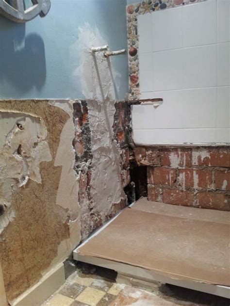 Mise à niveau murs salle de bain avant carrelage