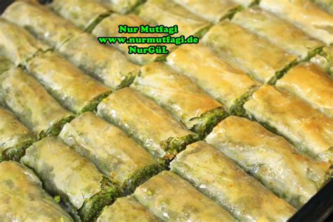 fistikli sarma antep fistikli dolama fistikli dürüm baklava tarifi Nur Mutfağı