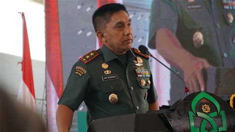 Jadi Narasumber Pbak Uin Makassar Pandam Xiv Hasanuddin Beri Penguatan