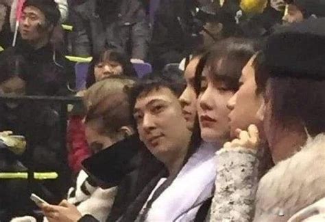 王思聰酒吧聚會被偶遇，身體發福雙下巴搶眼，狀態引人吐槽 壹讀