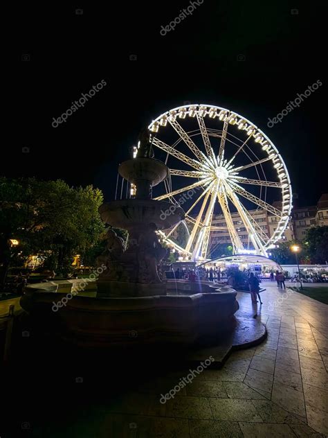 El Budapest Eye Tambi N Conocido Como La Rueda Ferris De Budapest Es