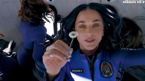 Joe Rogan Roast Katy Perry Over Blue Origin Space Flight Herald Sun