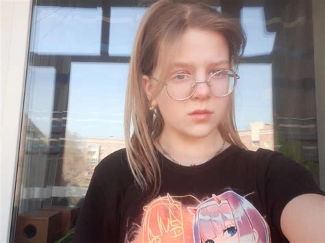 Лучшая пара Омска Она его любит а он её френдзонит встречайтесь пж Анон 2025 ВКонтакте