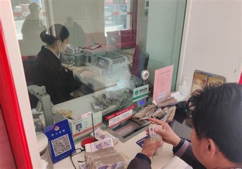 安徽宿州农商银行褚兰支行：客户需求无小事 贴心服务暖人心 消费日报网