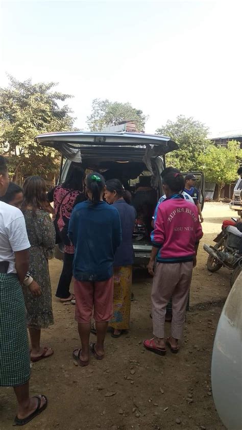 ဖားကန့်မြို့နယ် လုံးခင်း ကျေးရွာအုပ်စု မဇွပ်ယန်ရွာမှာ လက်နက်ကြီး ၃ လုံးကျလို့ အမျိုးသမီးတစ်ဦး ဒဏ