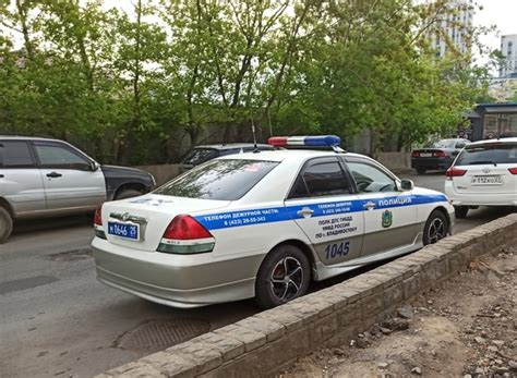 Небольшая подборка автомобилей полиции на Дальнем Востоке Какой вариант самый экзотический