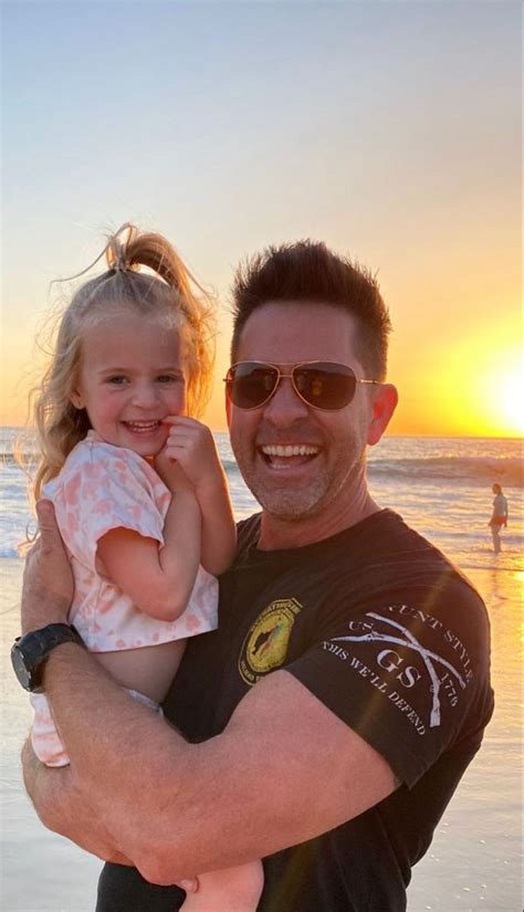Cole And Savannah Savannah Chat Everleigh Rose 30 Years Old Cute