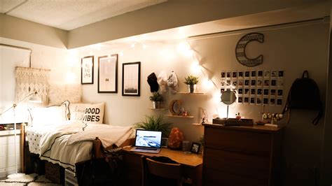 Dorm Decor At Boston College Teen Vogue