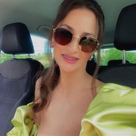 Vanessa Simões Vanessa Simoes16 • Threads Say More