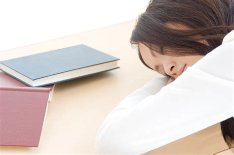 ナルコレプシーは居眠りではない！症状・原因・治療法 不眠・睡眠障害 All About