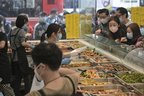 兩餸飯熱潮退卻？逐間結業現「倒閉潮」掀熱議 網民：疫情後完成歴史任務vs汰弱留強 星島日報
