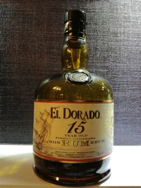 Rum El Dorado 15 - recenzja klasycznego, słodkiego rumu z Gujany