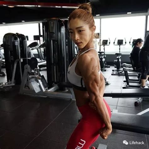韩国肌肉女皇虐到你怀疑人生 Lee