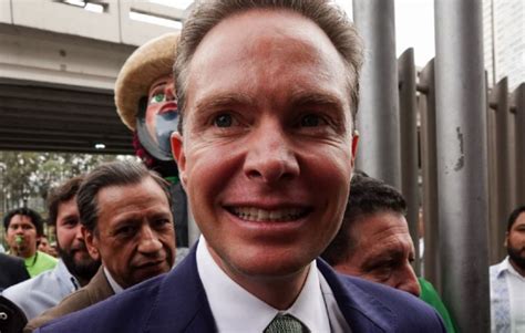 AL PIE DE LA LETRA Manuel Velasco Desconocido Formato Siete