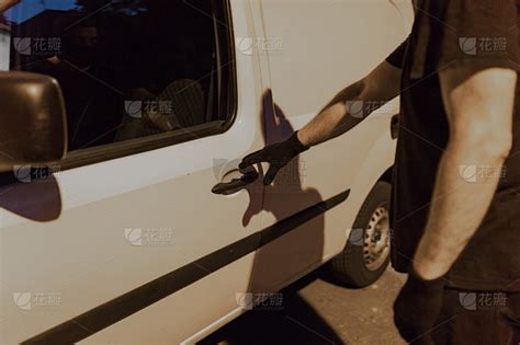 小偷偷车