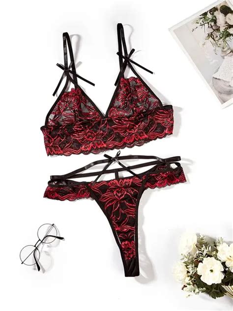 Plus Size Contrast Lace Semi Sheer Criss Cross Sexy Lingerie Set Womens