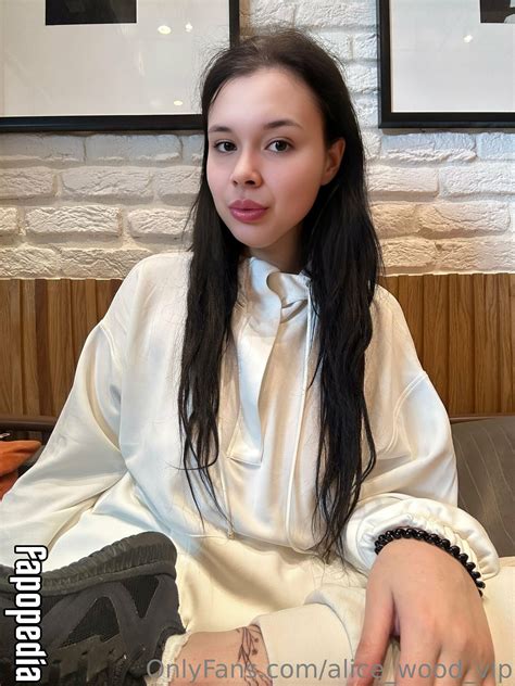 Alicewoodvip Nude Onlyfans Leaks Photo 780832 Fapopedia