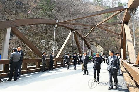 국내 최초 차량용 목조교량 준공