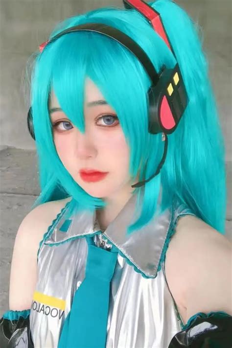 Vocaloid Miku Hatsune Outfits