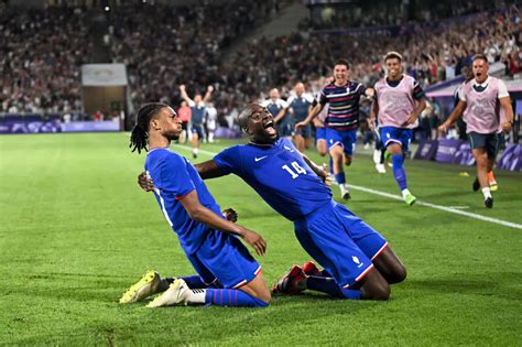 Au Sommaire Du Nouveau So Foot La Grosse Saison Du Napoli SO FOOT Avr