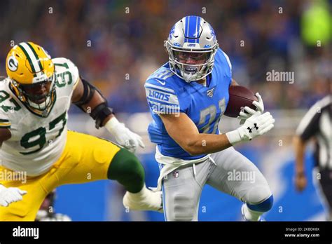 Pressure Of Green Bay Packers Nose Tackle Kenny Clark Hi Res Stock