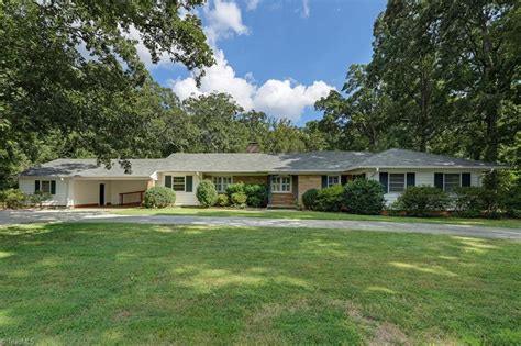 1122 Westridge Rd Greensboro Nc 27410 Mls 1082537 Coldwell Banker