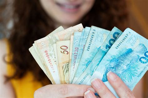 Renda Extra Em Casa 6 Ideias Incríveis Para Ganhar Dinheiro No Estilo