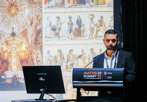 Bridging Worlds Mexicos Octavio Murillo Shares Hope And Heritage At