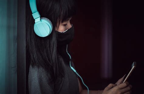 How To Listen To Spotify Offline Without Premium