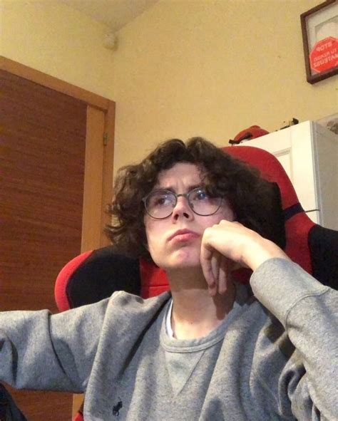 Mateusz Pawłowski Ogłosił Radosną Nowinę Kacperek Z Rodzinkipl świętuje