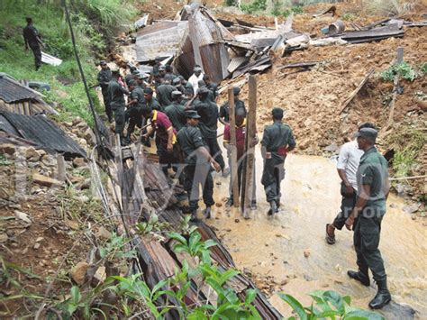 300 Feared Dead In Sri Lankan Landslide News Sri Lanka Emirates247