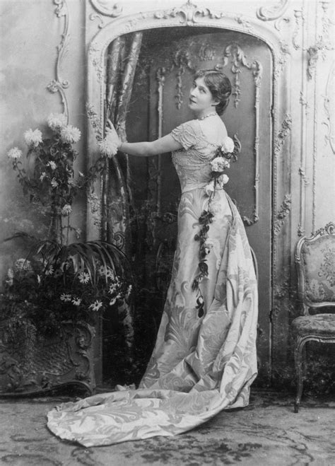 Lillie Langtry From Love Affairs To Courtrooms The Life Of A Victorian Icon