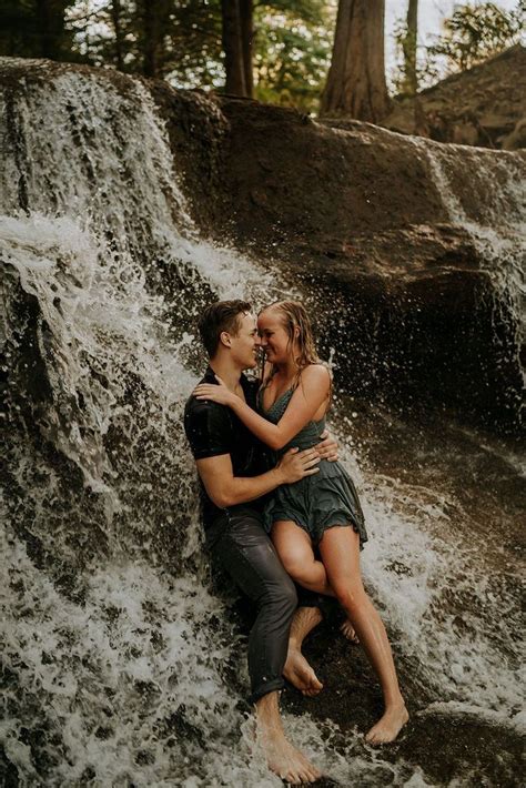 Couples Photos By Shelby Couple Photography Poses Fall Photoshoot