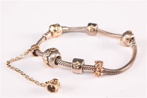 Pandora armbånd med charms Lauritz