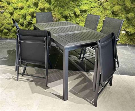 Сет маса и столици M Home Center
