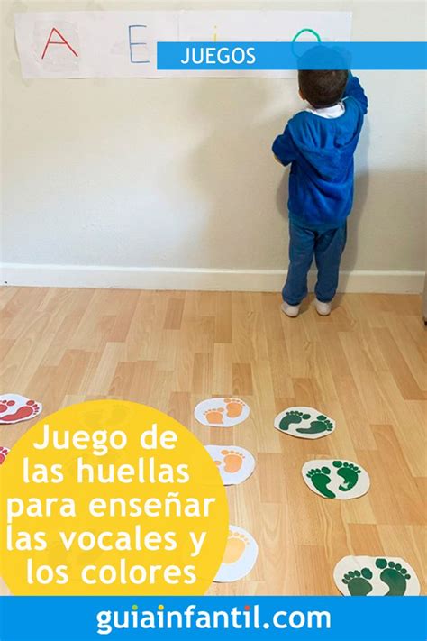 El juego de las huellas para enseñar las vocales y los colores a los
