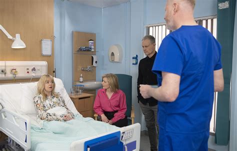 Coronation Street Spoilers Stunned Toyah Habeeb Gets