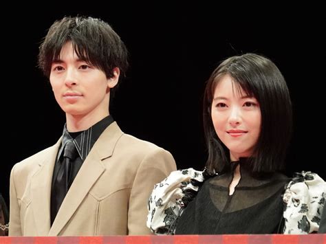 高杉真宙、まるで“彼女目線”？なリラックスshotにファン悶絶「イケメン！！」「お顔が美しい」 E Talentbank Coltd